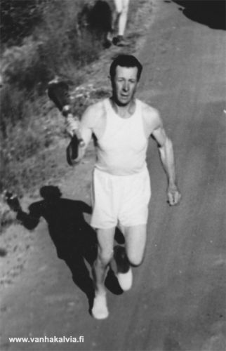 Muita kuvia - Olympiasoihdun kuljettajat - Vanhoja kuvia Kälviältä